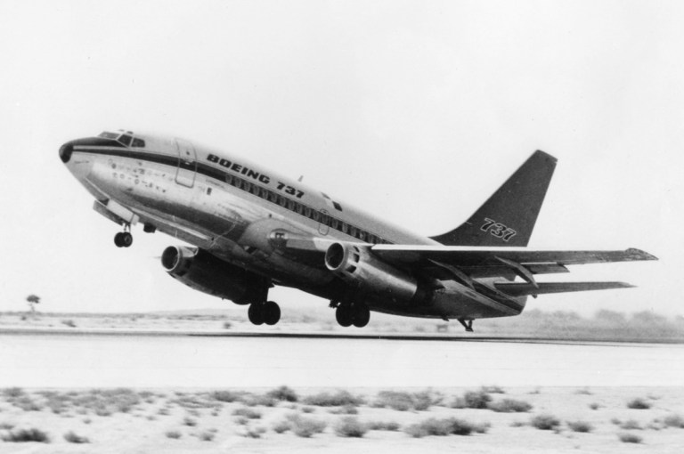Boeing 737-600: A Detailed History and Operator Insights – Jet Back In Time